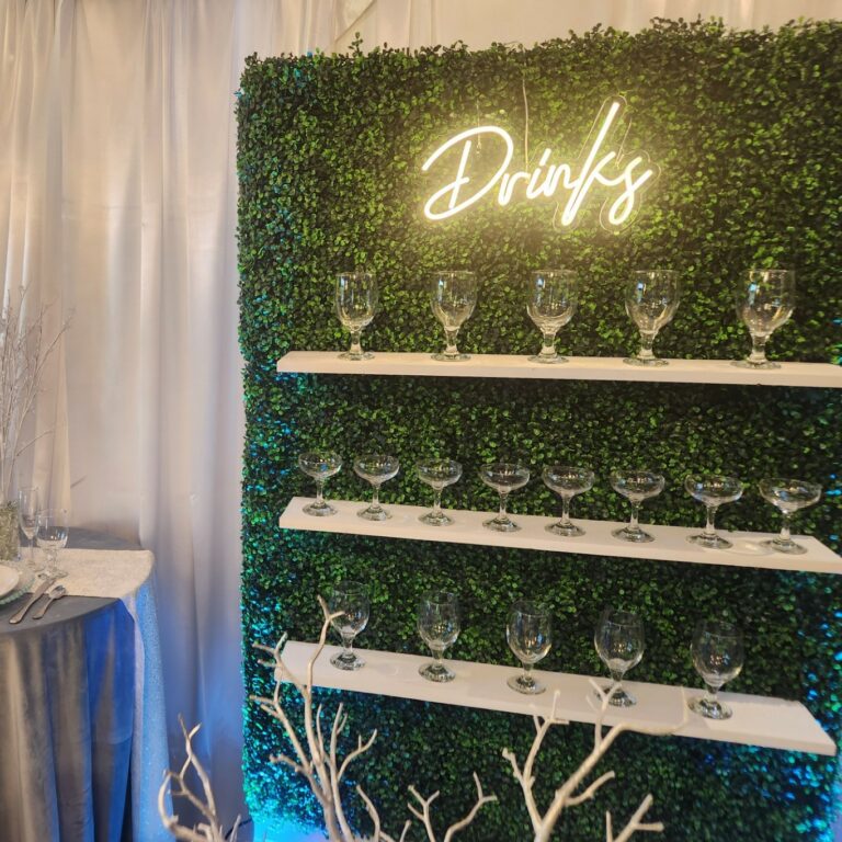 Boxwood Champagne Bar - Kosins